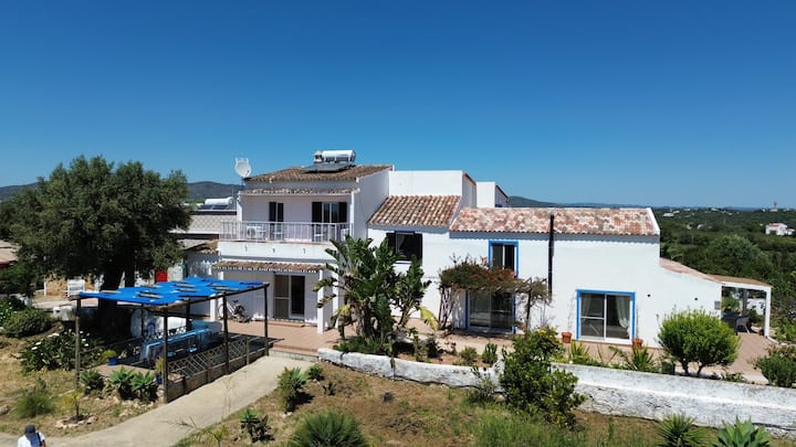 Bela Vista Retreat: 3 Houses - Faro District