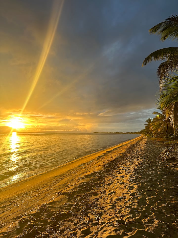 Cockscomb Seaview House W/ac @ All Seasons Belize - Belize
