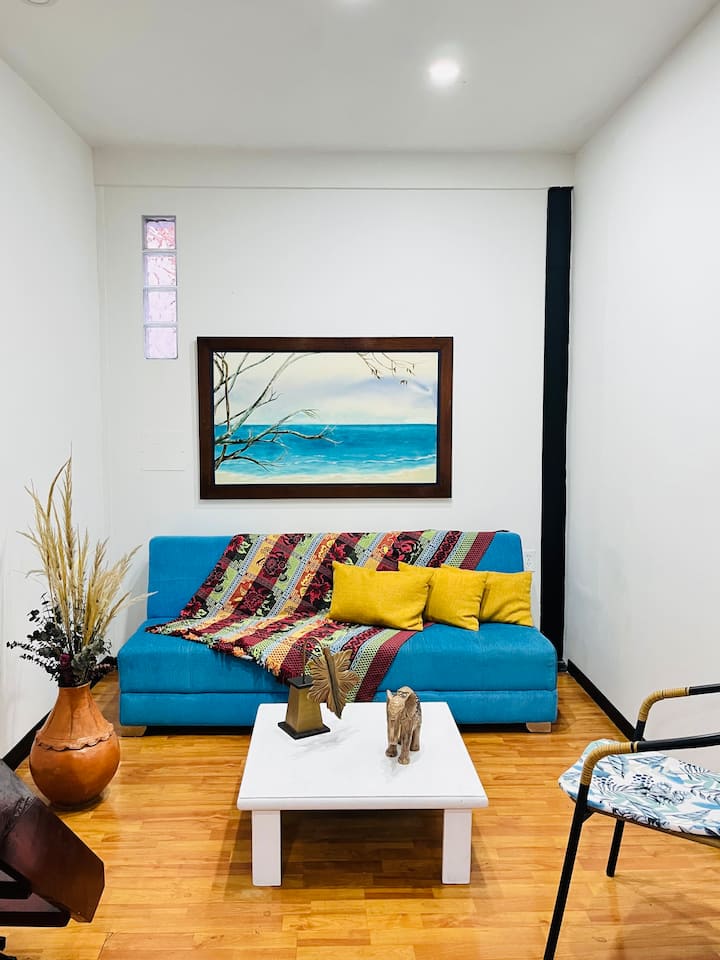 Acogedor Apartaestudio Cerca San Antonio Rnt104729 - Cali