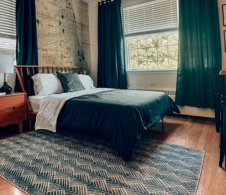 Your Relaxing Stay In Highland Park - Highland Park, IL