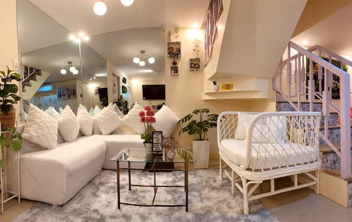 Cozy Insta-worthy Home Fully A/c+s.pool+netflx - Angeles