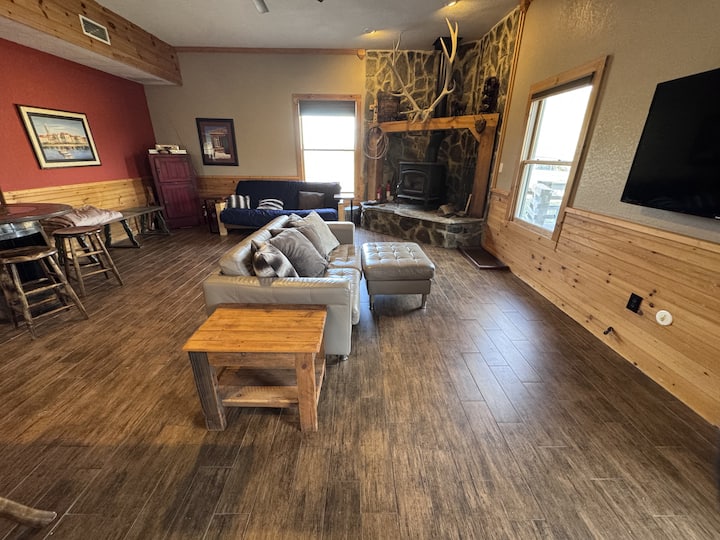 22 Acres Inquire About Longer Stays - Tennessee