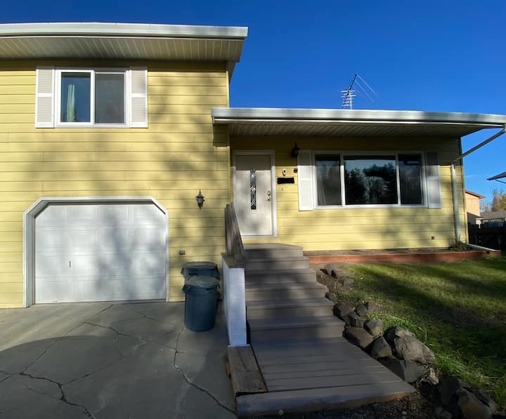 Centrally Based Fairbanks Retreat - Fairbanks, AK