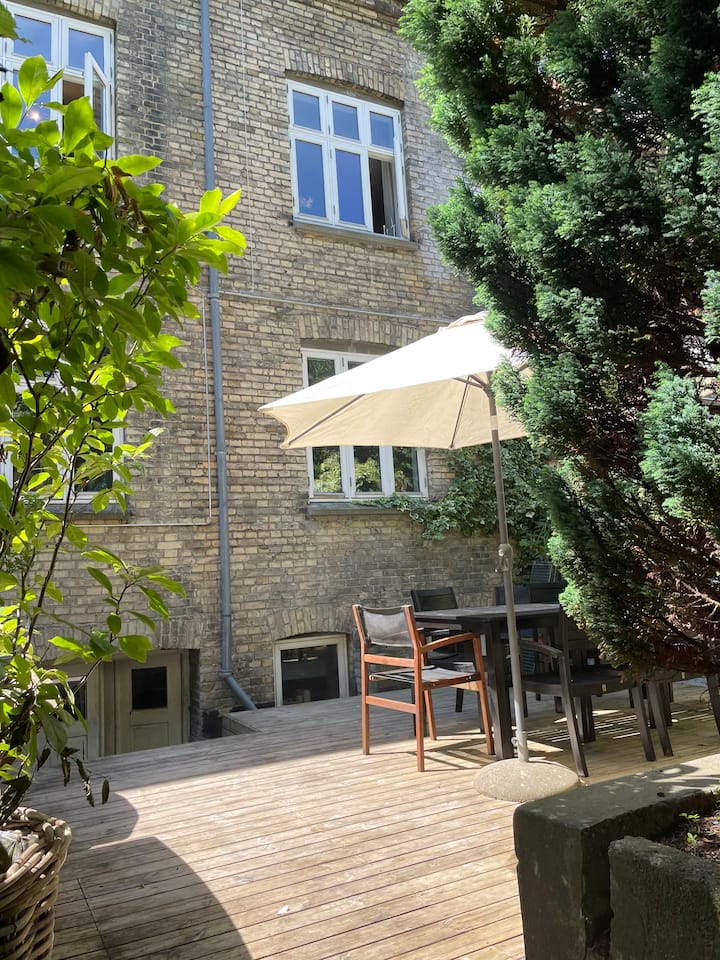 Charming 2 Storey Apartmt. 10min Walk To City Hall - Aarhus