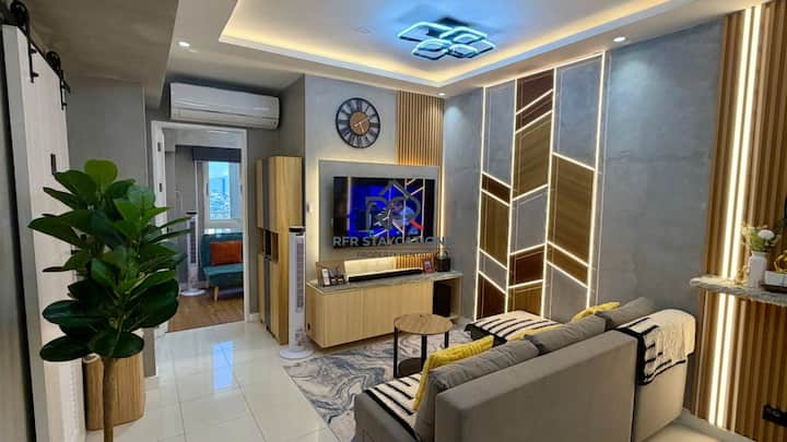 Modern Open Fold 2br @ Lumiere Residences In Pasig - Taytay