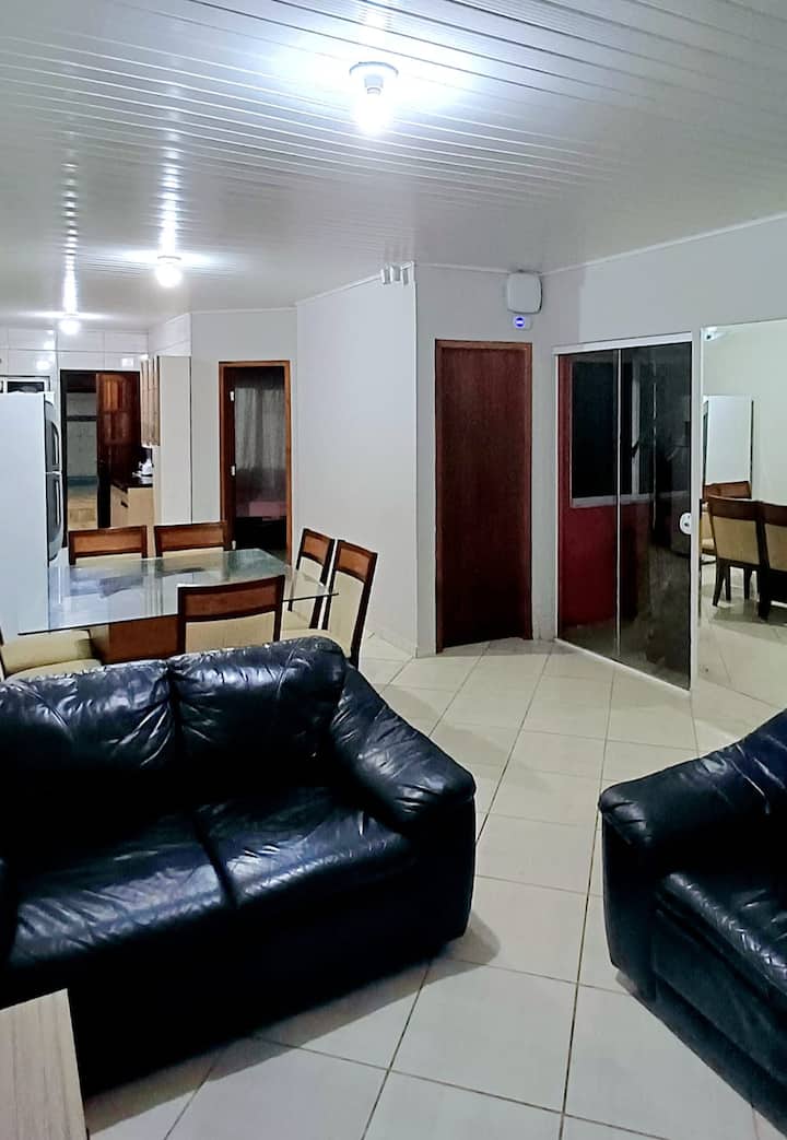 Excelente Casa, A 300mts Da Praia, Piscina E Ar - Paranaguá