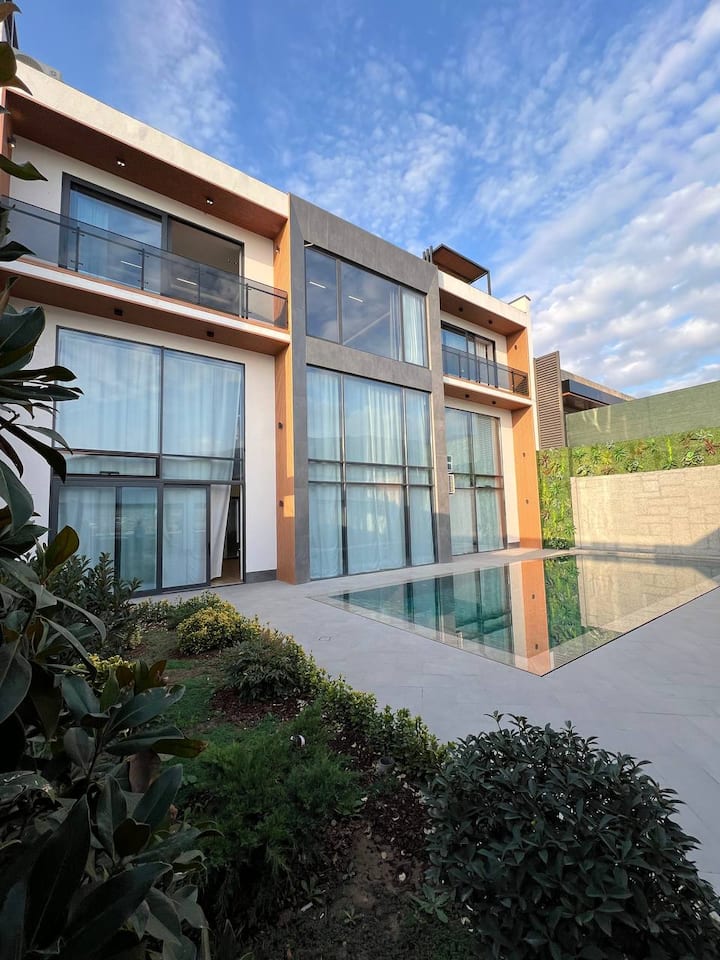 Luxury Villa In Outskirts Of Town. - Uzbekistan