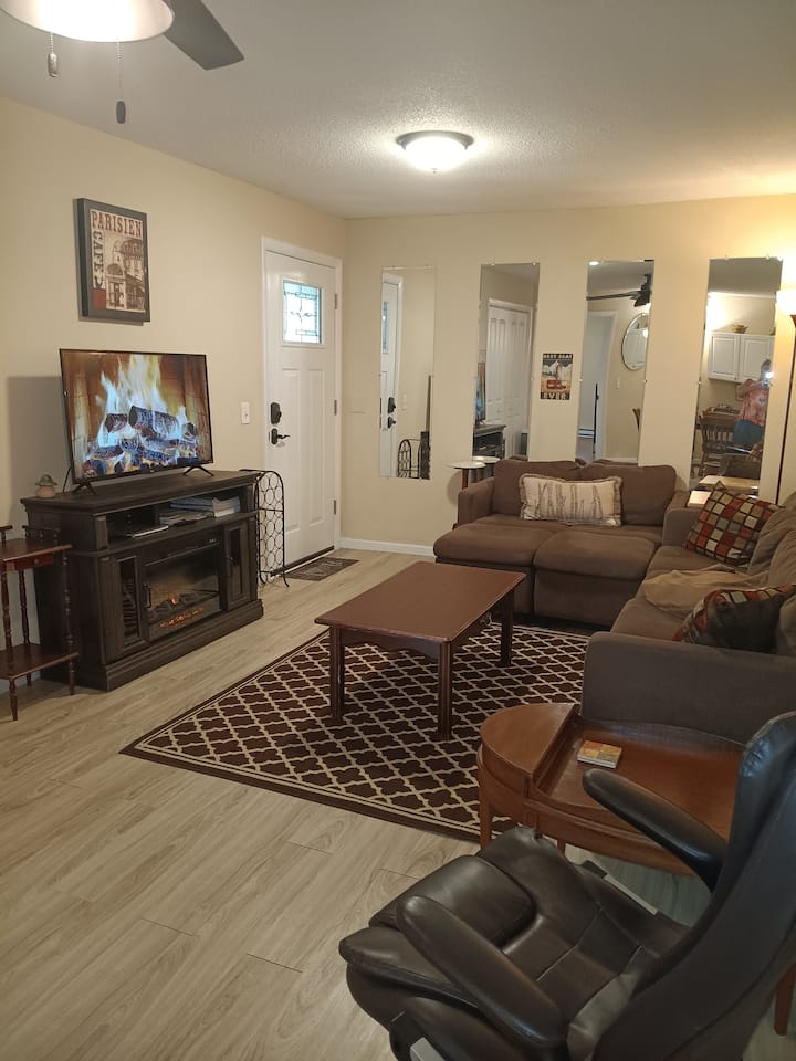 The Cathedral Ledge Lodge - Condominium 4 - North Conway, NH