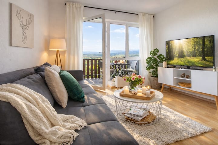 Apartment Bergliebe | Balcony I Elevator I Parking - Aue