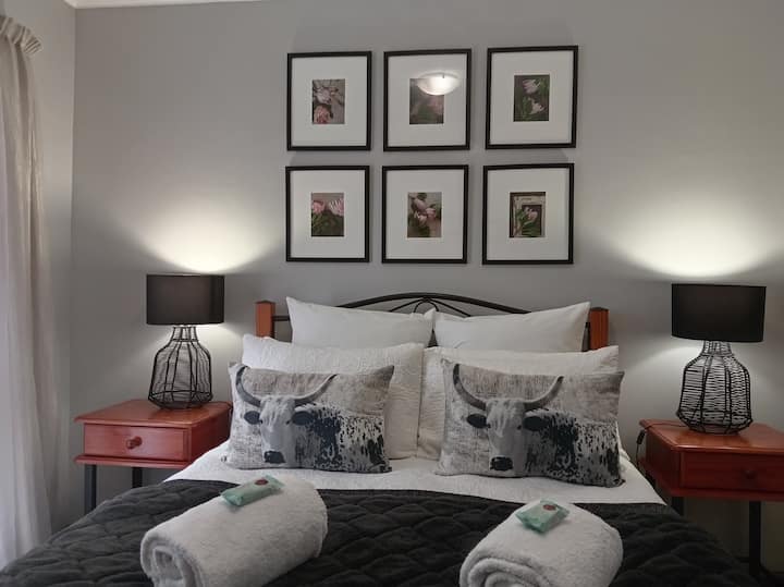 @423stonewallunit1/whole Guest Suite/faerie Glen - Pretoria