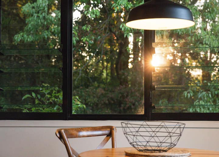 Romantic Hinterland Hideaway - King Bed & Spa - Alstonville