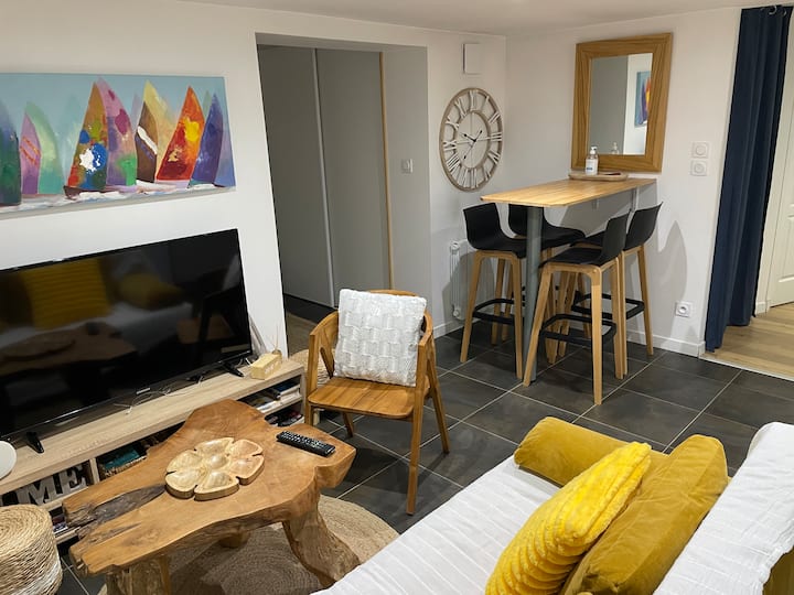 Jolie Maison Cachée 5 Mn Du Port Lr - La Rochelle