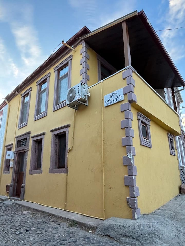 Cunda Merkezde Müstakil Ev (Plaj Ve Sahile 500 Mt) - Ayvalık