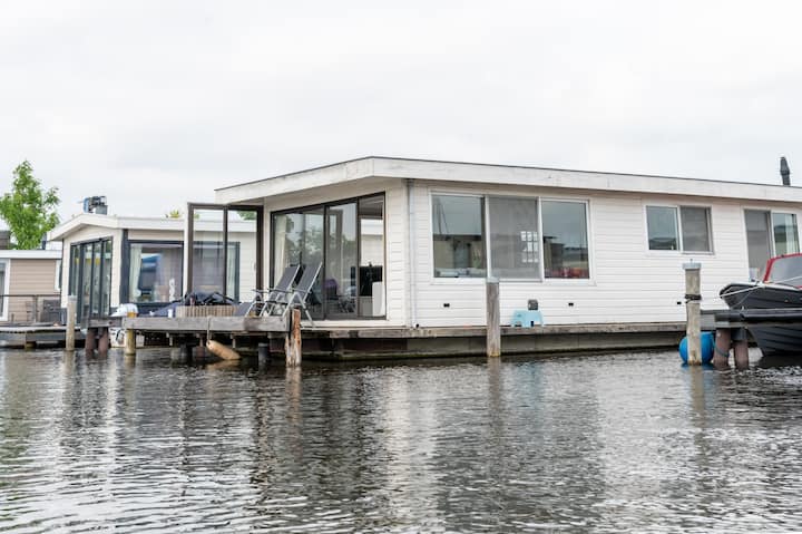 Waterfront Hideaway – 20 Min From Amsterdam - Aalsmeer
