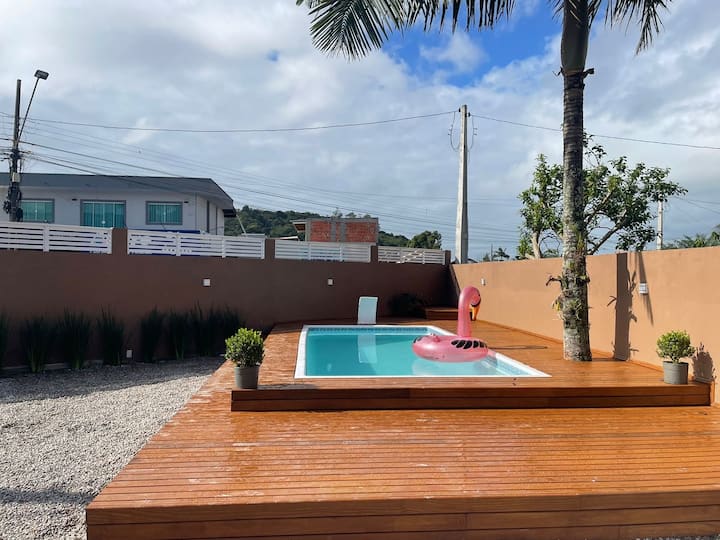 Casa Com Piscina Em Bombinhas - Sc - Pôrto Belo