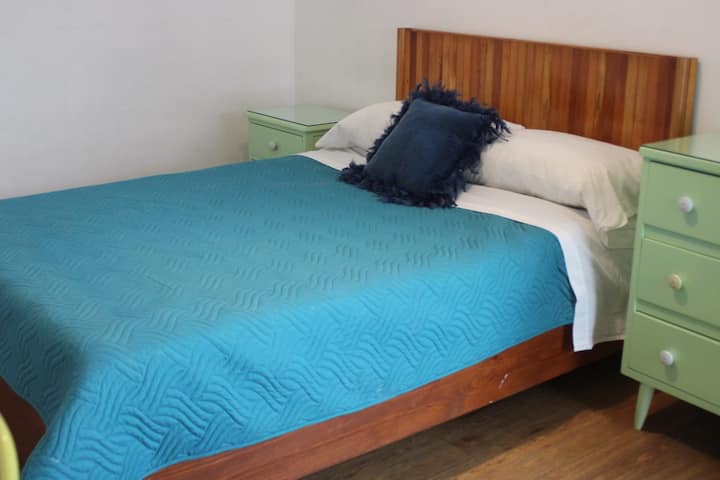 Cómoda Habitación Con Baños Compartidos - Toluca