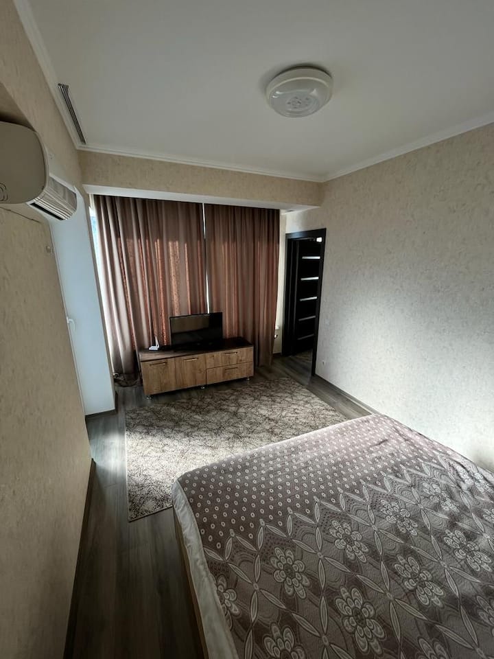 Cozy Apartment, Near City Center - Moldova
