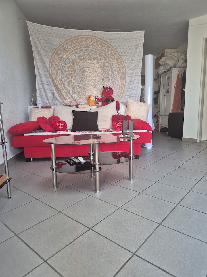 Wohnung An Sehr Ruhiger Lage. In Waldnähe - Rapperswil-Jona