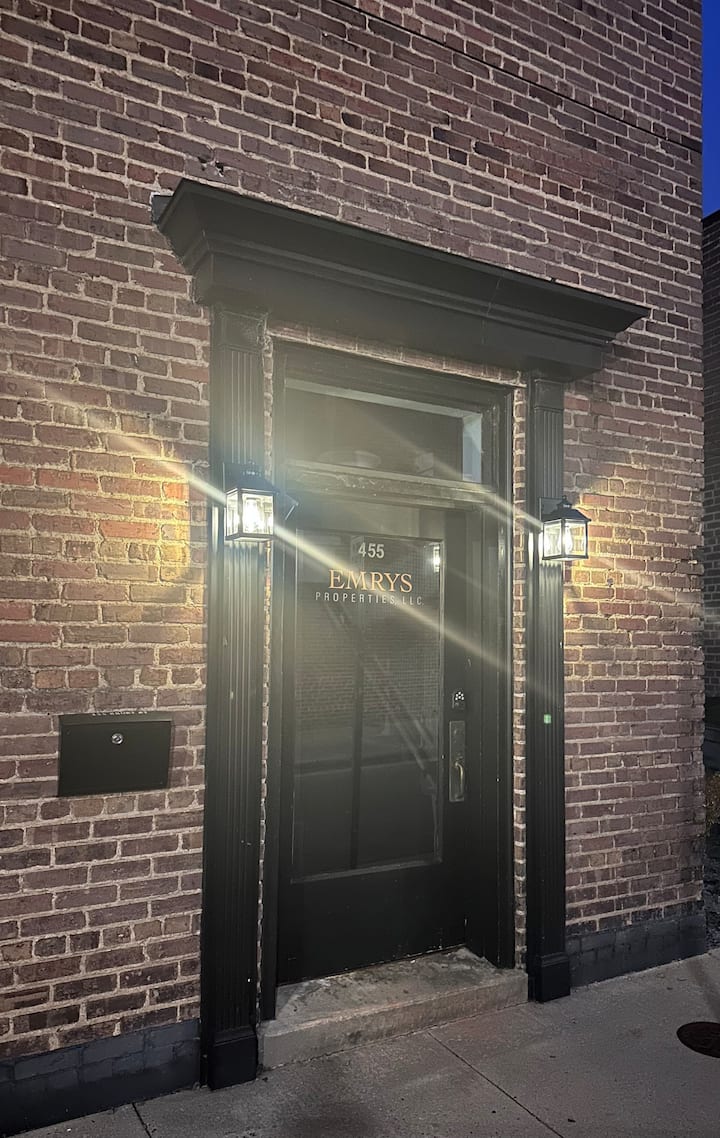 Quiet Downtown Loft - South Boston, VA