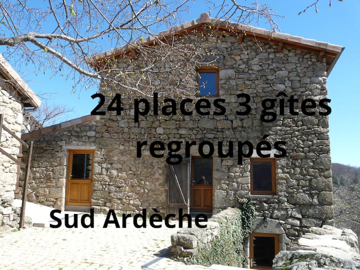 3 Gîtes Groupés 22 Lits 9 Ch Montagne Et Rivière - Ardèche