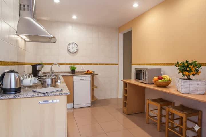 Great Group Flat 3 Nice Apartments El Born Center - Barcelona