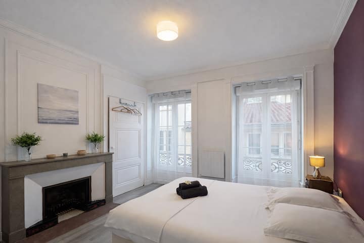 Le Saint Vincent, Centre De Lyon Sans Tv Ni Wifi. - Lyon