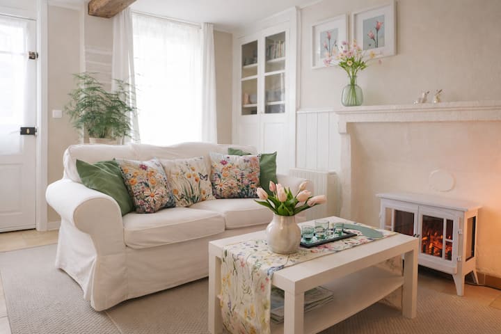 Maison De Village Cosy – Balades, Culture & Nature - Allier