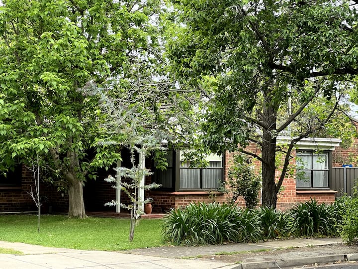 3 Bedroom Family Friendly Home Close To The City - Adelaide