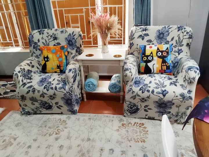 Classy Cottage (Self-catering)
No Loadshedding! - Johannesburg