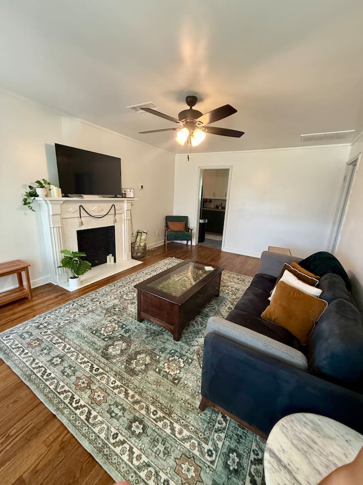 Primrose Bungalow Tu/downtown/cherry Street/rt. 66 - Tulsa, OK