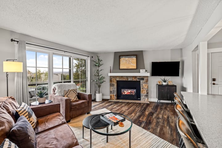 Après-ski Hideaway | Gas Fireplace & Shuttle - Steamboat Springs, CO