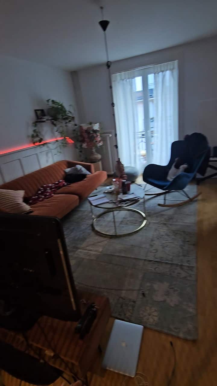 Old Residental Area With A Trendy, Creative Vibe - Zurich
