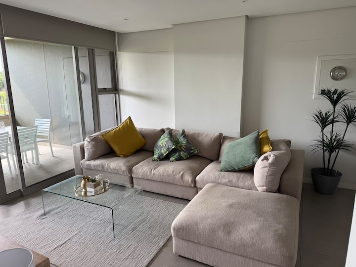 2 Bedroom Luxury Apartment With Inverter Umdloti - La Mercy