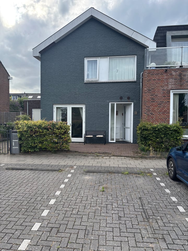 Appartement, 10min. Beach, 25min. Amsterdam - Heemskerk