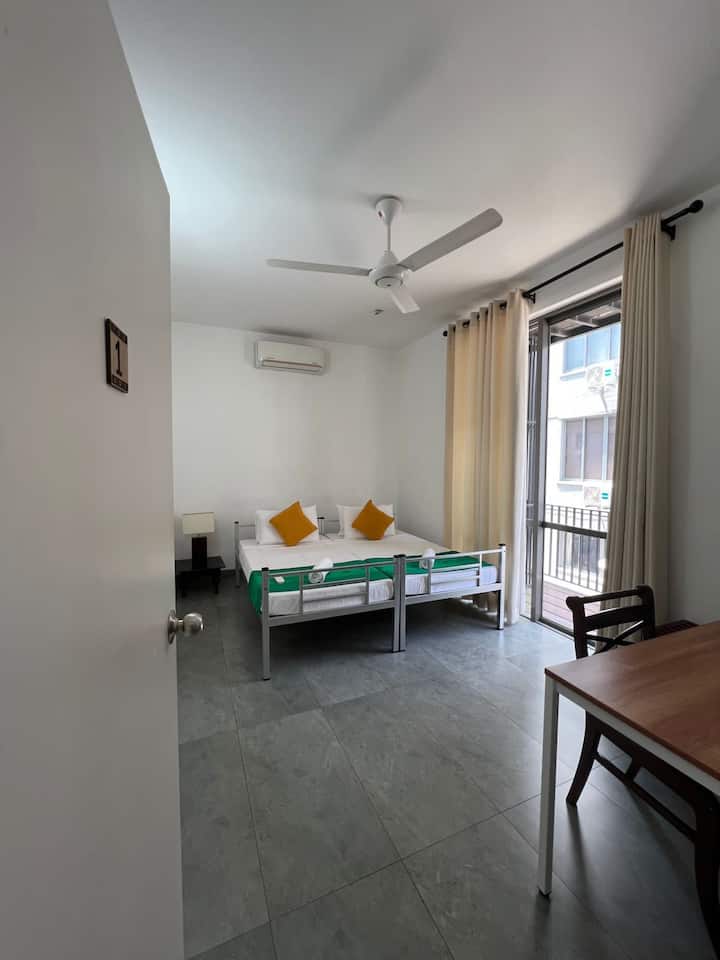 Vibe Hostels - Twin Room - Colombo (Sri Lanka)