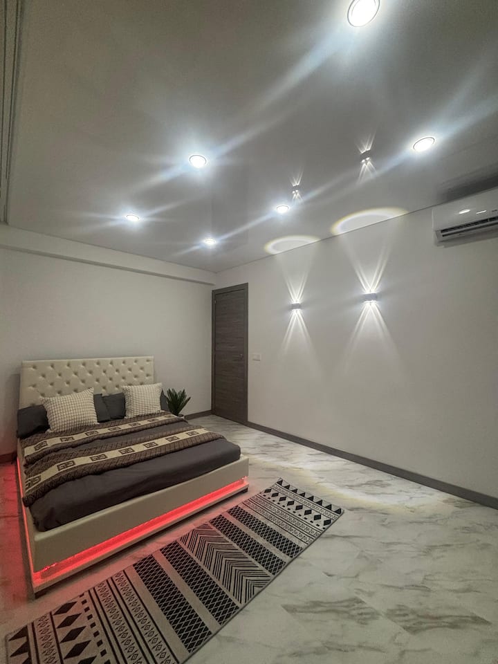 Flat In Salou With Pool & Free Parking For 2 Cars - Salou