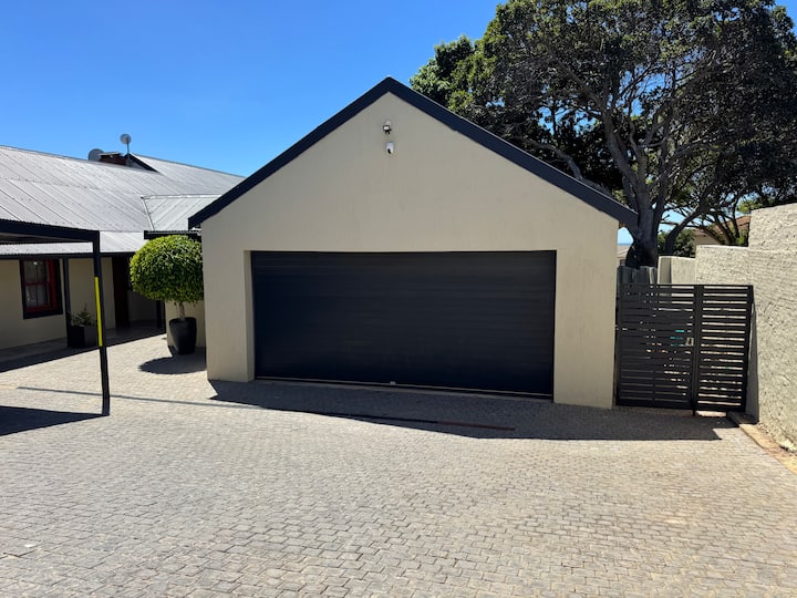 House On Gazelle - Jeffreys Bay