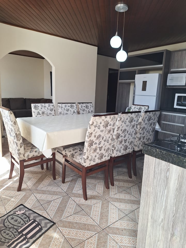 Casa Para Alugar Em Torres Praia Da Cal - Torres, Brazil