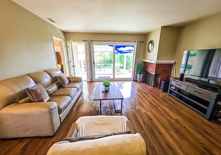Spacious House 9 Miles From Lax With Cozy Patio - Carson