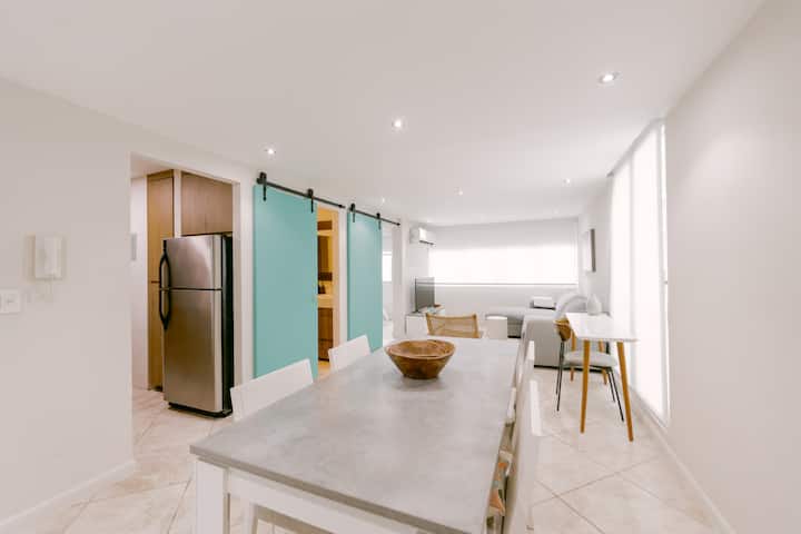 Condado Center - Steps To The Beach - Parking - San Juan