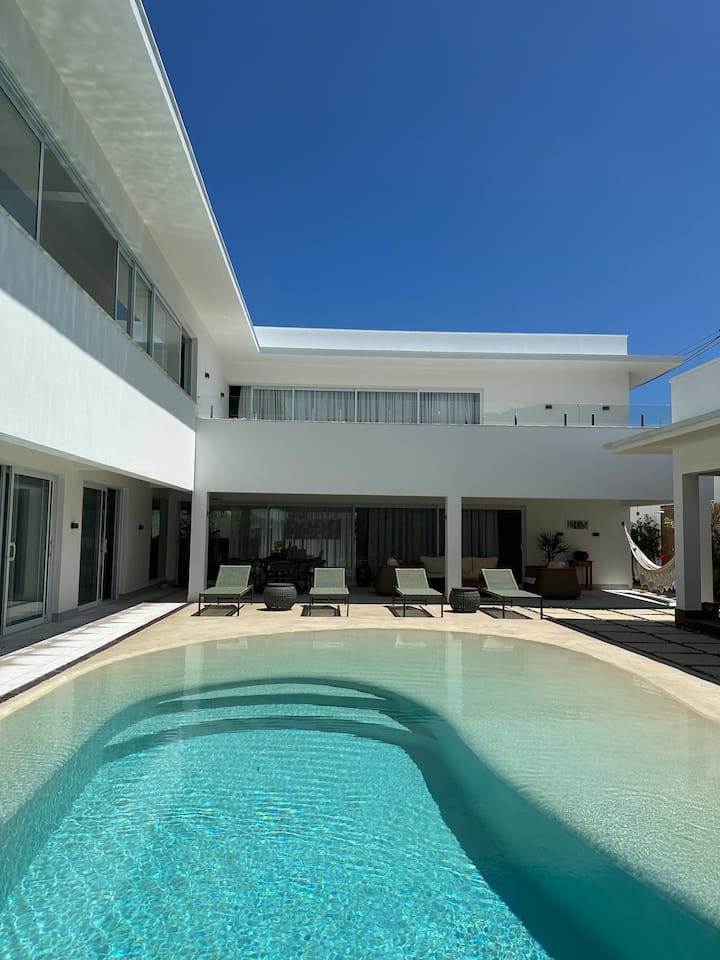 Casa Com Piscina De Praia Salinizada Em Juquehy - São Sebastião