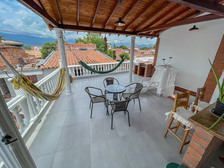Amazing Town Centre House With Open Terrance - Santa Fé de Antioquia