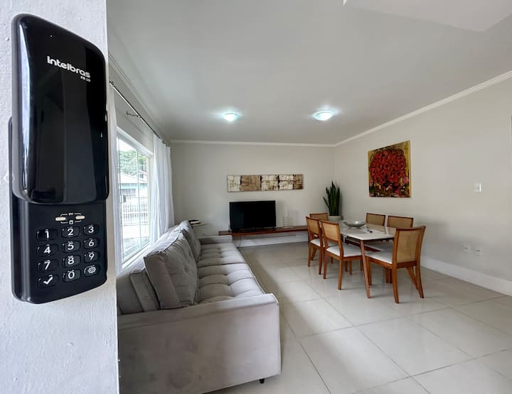 Casa 10min Centro, Wifi, 3qtos,vaga | 6x Sem Juros - Joinville