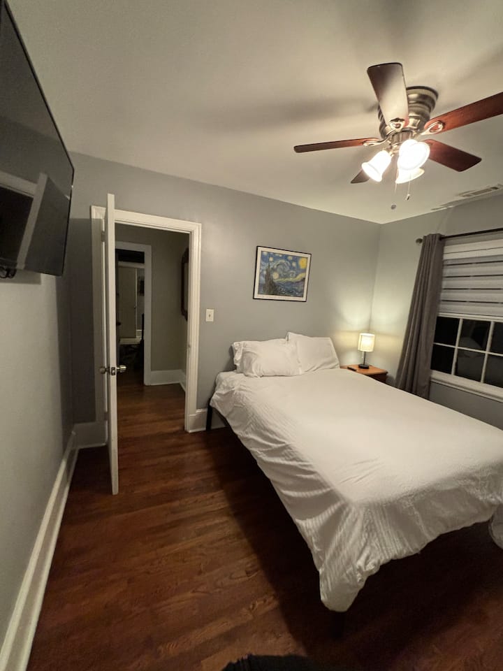 Front Half Trendy *Plaza Midwood*chantilly Home Lt - Charlotte, NC