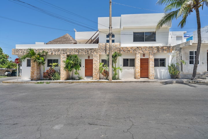 Mango 2 - 1 Be Condo Just A Block From Mango Cafe - Isla Mujeres