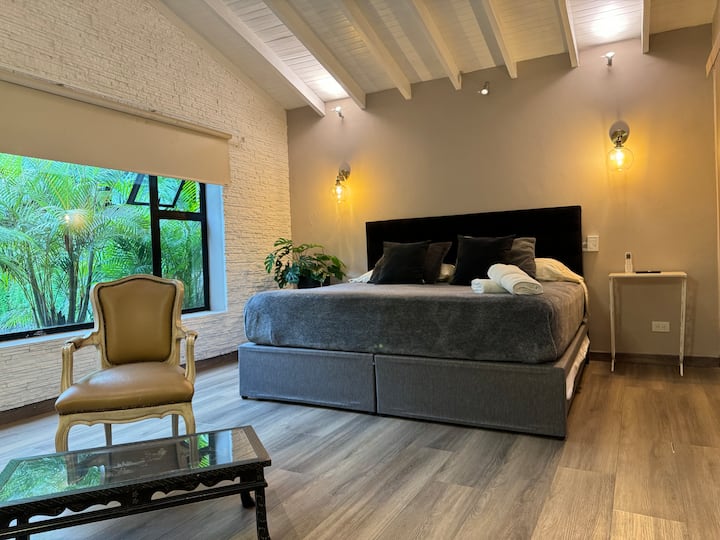 Apto Br Suites; 6 Min To Provenza; Nature Charm - Medellín