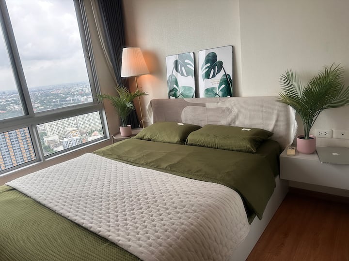 天铁On Nut站700米对面就是big C高层超美景观一居月租crypto特惠 - Thailand