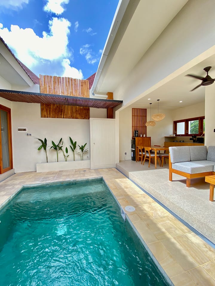 Modern 2br Tropical Villa - Australia