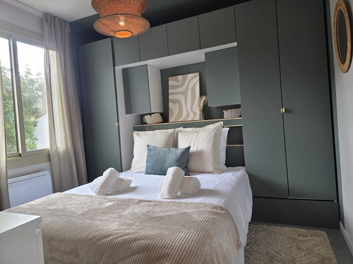 Les Lantanas De La Presqu'île De Giens Clim Plage - ibis Thalassa Hyeres Plage