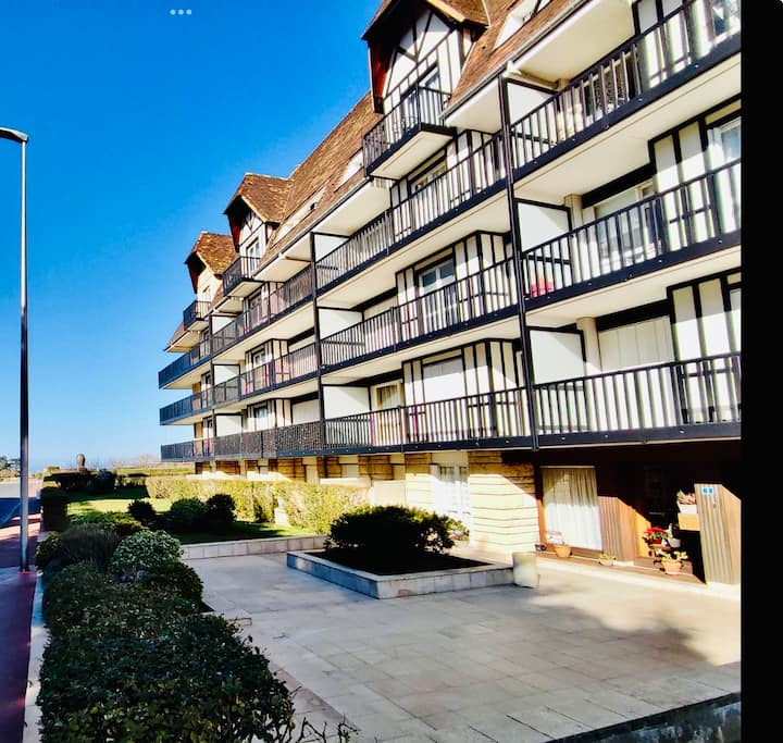 Studio 2 à 4 Pers Bord De Mer, Casino Centre Ville - Deauville